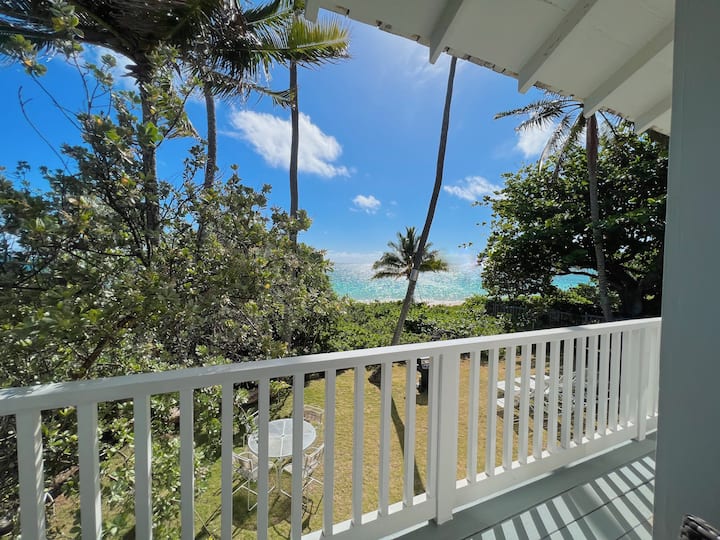 The Kai Hale - Cozy Lanikai Beachfront Cottage - Kailua, HI