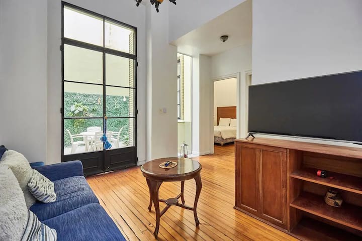 Lugar Encantador Con Patio Privado En El Centro - Buenos Aires