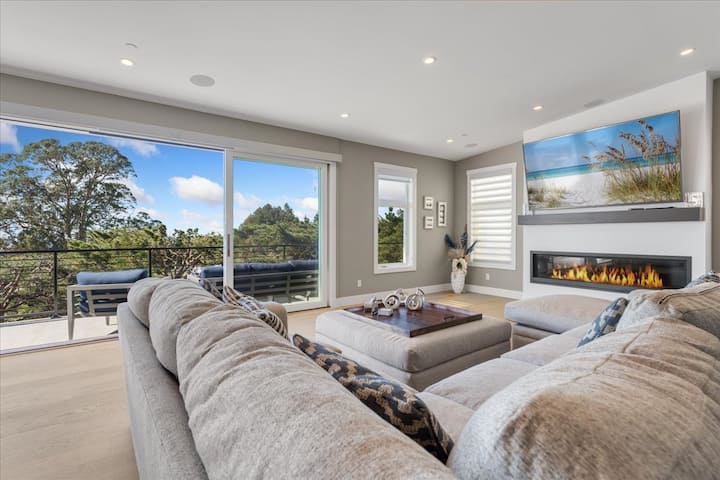 Ocean View, Modern 3000 Sq-ft Brand New Home - Aptos, CA