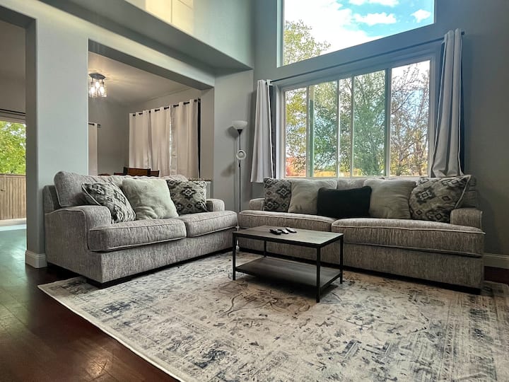 Modern Highlands Ranch Home With Spacious Yard - Littleton, CO