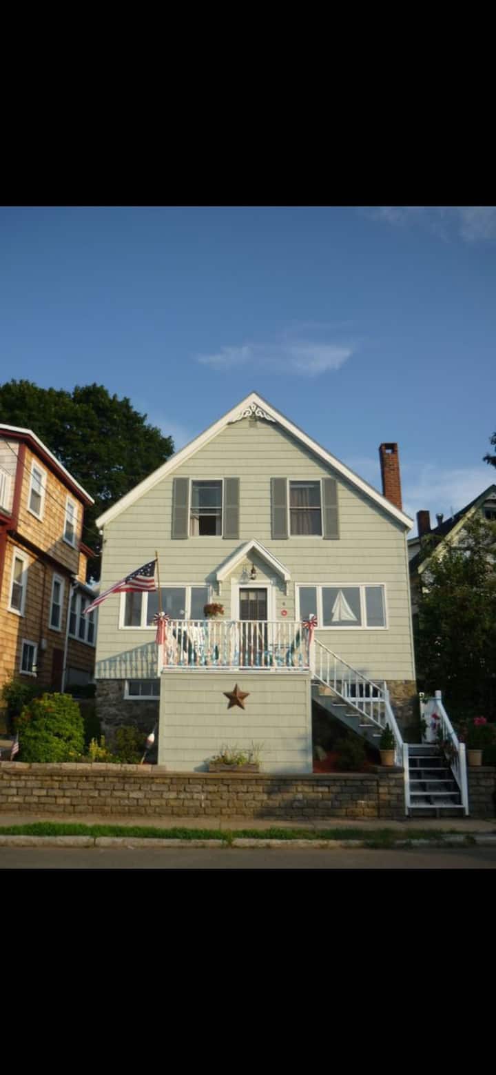 Charming 2 Bedroom - Oceanside Neighborhood Salem - Salem, MA