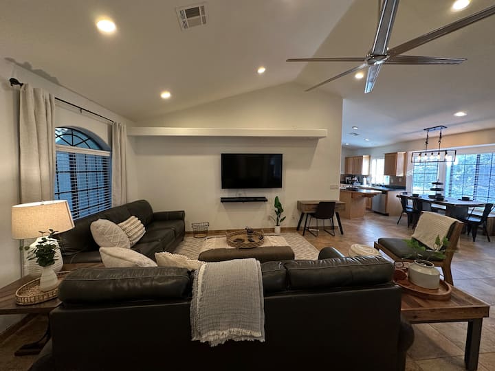 *Hidden Gem* Golf/hiking - 길버트