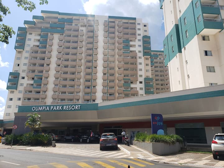 Flat - Bem Localizado Em Frente Ao Parque Thermas! - Olímpia