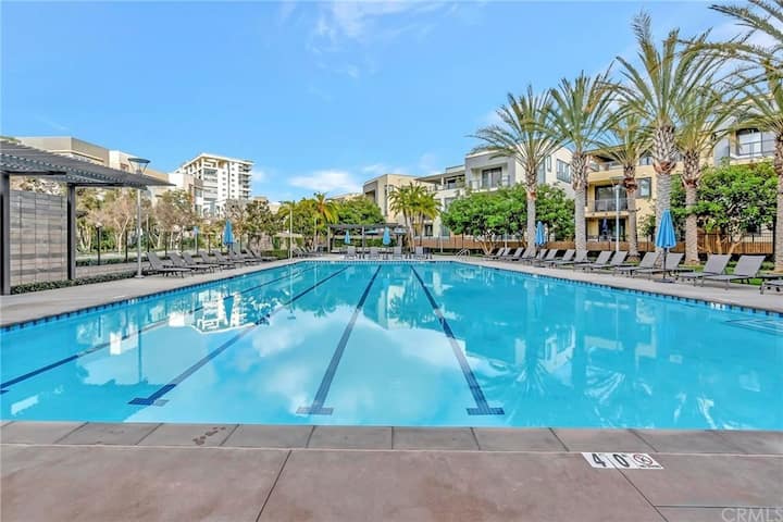 Newport Beach/irvine Luxury 1br With Pool - Irvine, CA