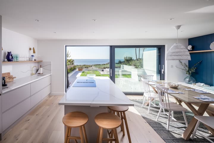 Stunning Property With Sea Views And Hot Tub - Praa Sands
