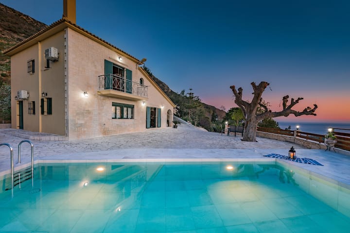 Villa Kanalos - 4 Bedroom Villa With Pool - Zakynthos