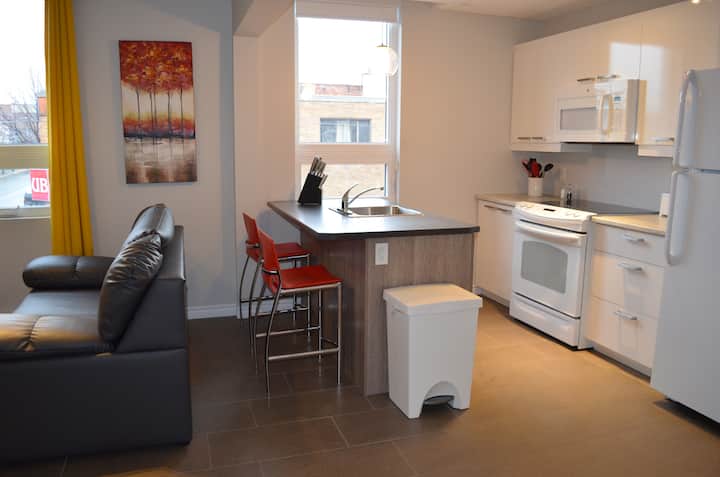 Suite Avec Chambre Fermée (Chic-urbain) - Rouyn-Noranda