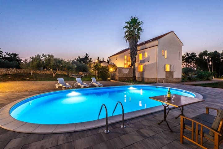 Villa Christina With Pool Up To 10 People - Novalja