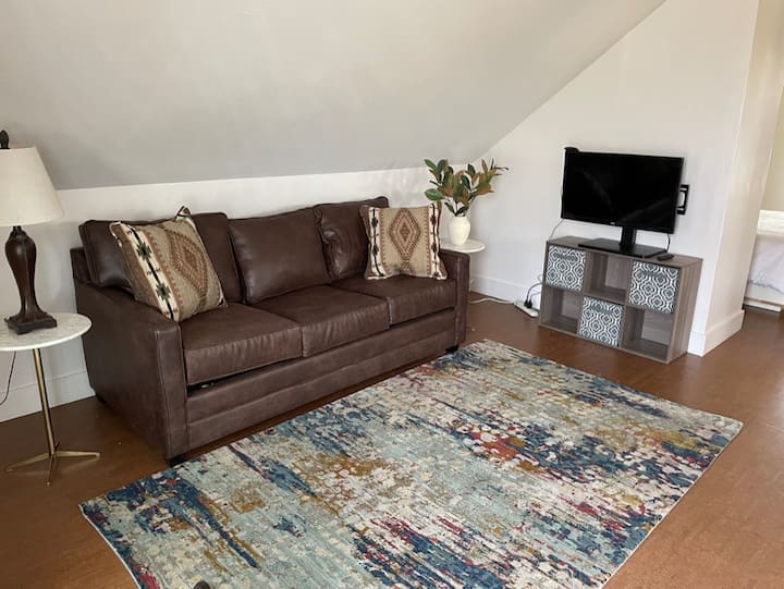 Adorable 1-bedroom Guest House With Free Parking - Bozeman, MT