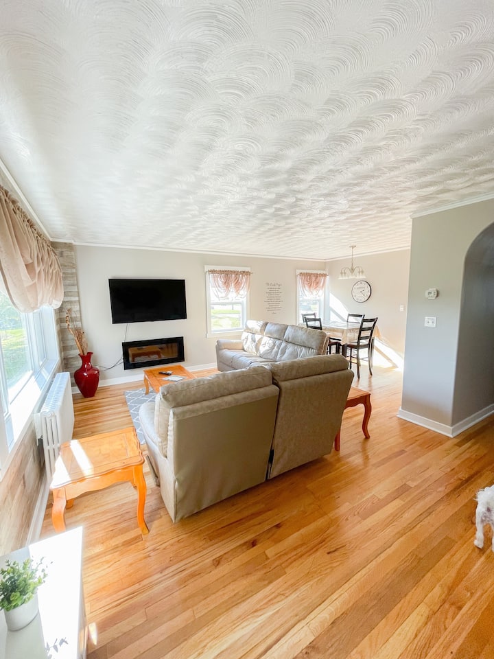1bdr Fabulous Lily| Self Check- In & Free Parking - Stephenville