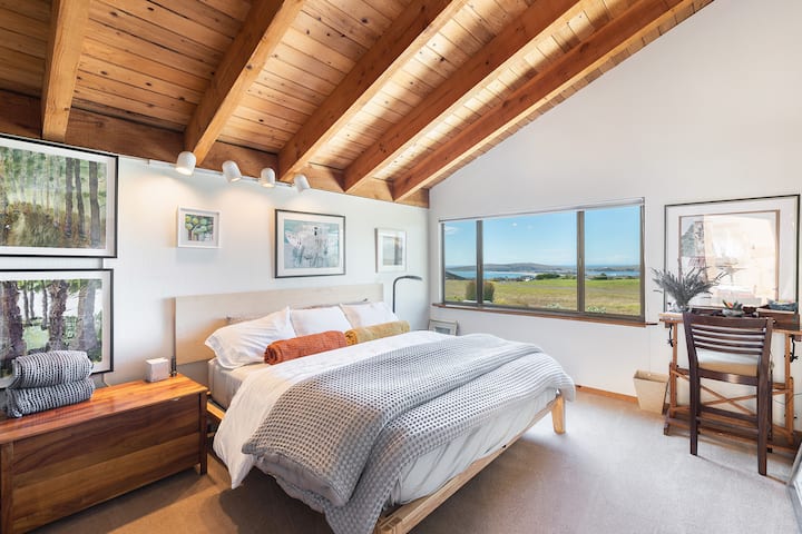 Bright & Open Home On 11th Hole - Bodega Bay, CA