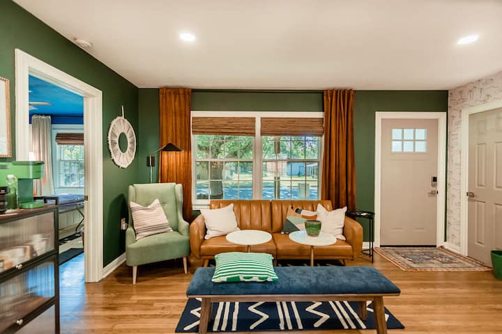 Mckenzie Corner- Inspiring Stay- Long Term Welcome - Waco, TX