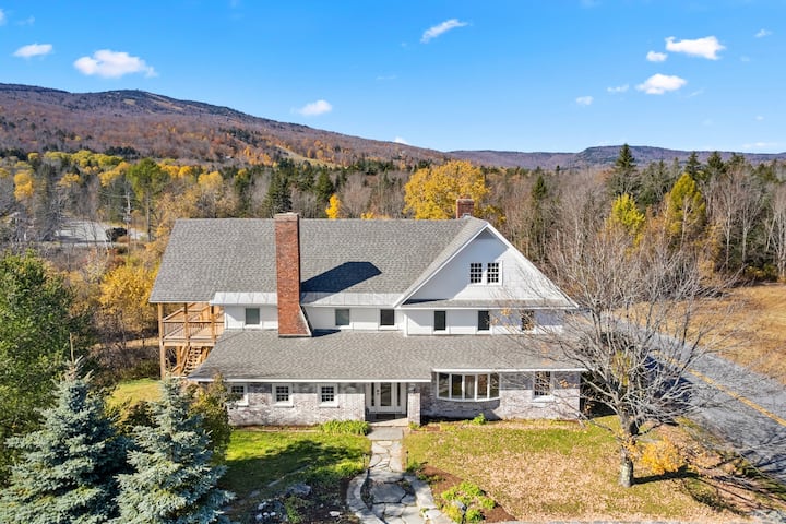 Mountain View 8-BR Lodge 2-Min to Mount Snow - Houses for Rent in Dover ...