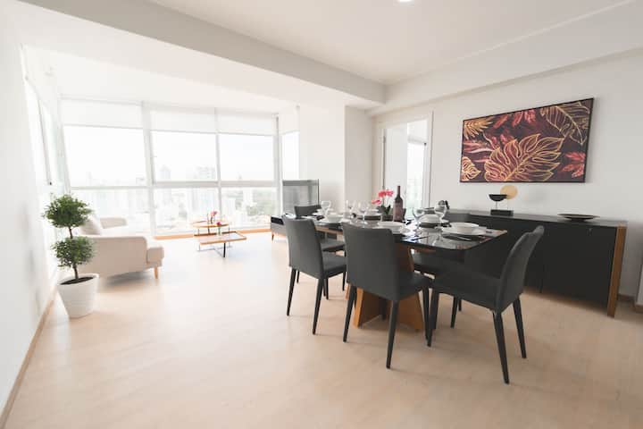 Luxury 3br Cityview Apt, Parking & Balcony - Panama