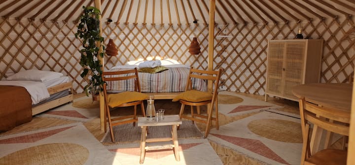 Delightful 28m2 Authentic Yurt With Modern Design. - Dalfsen