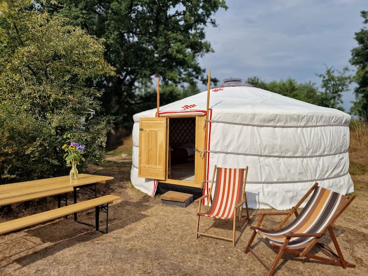 Delightful 28m2 Authentic Yurt With Modern Design. - Dalfsen