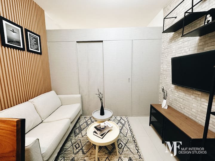 Field Residences - Reina Suites - Parañaque