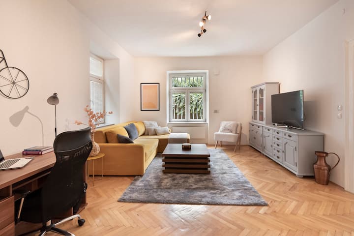 Cozy Modern Apartment In The City Center - Sarajevo