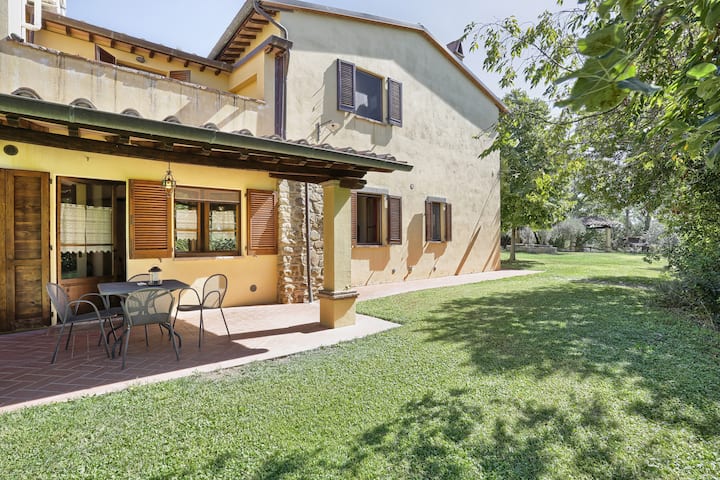 Farmhouse With Pool And Beautiful Views | Umbria - Ombrie
