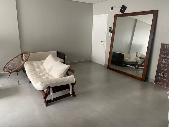 Beachfront Apt With Varanda Gourmet - Guarujá