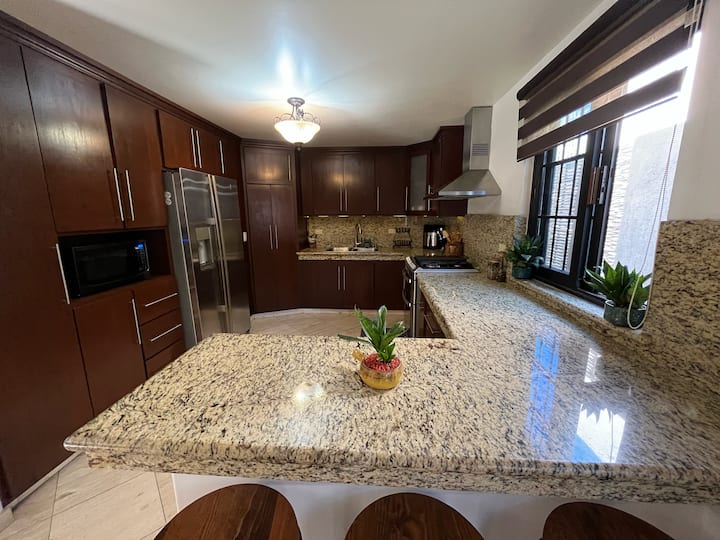 Linda Casa Céntrica A Unos Pasos Del Malecón - La Paz