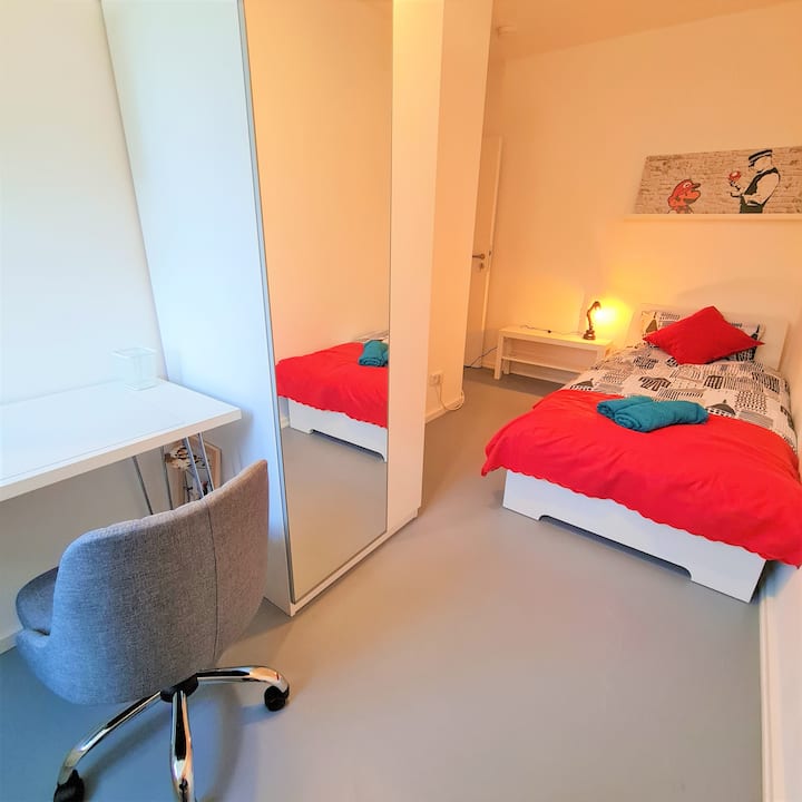 P8 - Nice Single Room In Poppelsdorfer Allee - Bonn