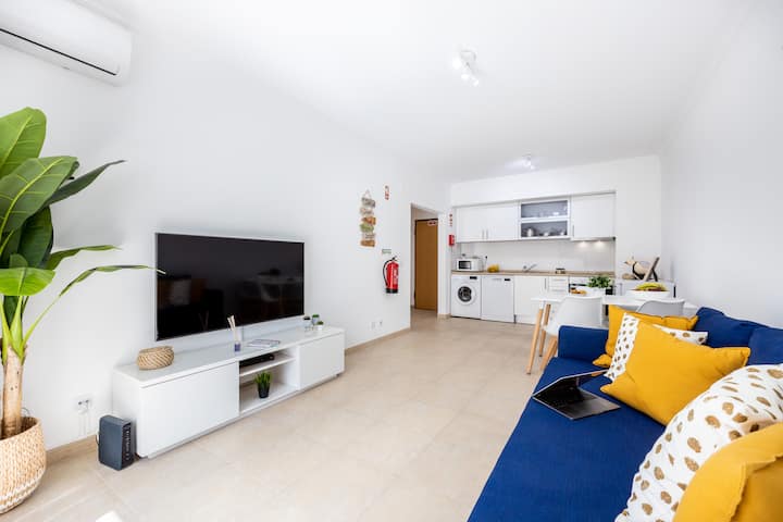 Behappy Lumina W/sunny Balcony, Supermodern &Bigtv - Praia da Rocha