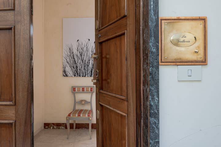 Art Gallery – Timeless Beauty With Marble Accents - Florence