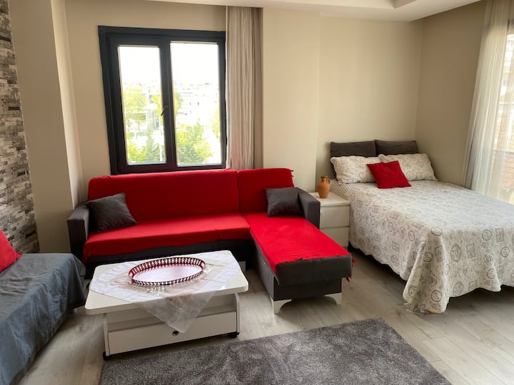 Whole Condo By The Metro With Garden! Apt.4 - İstanbul