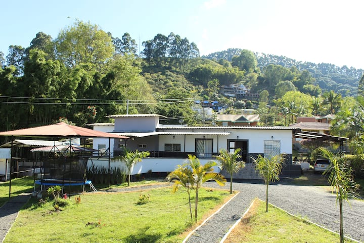 Finca, 20 Personas, Jacuzzi 10minutos De Termales - Tolima