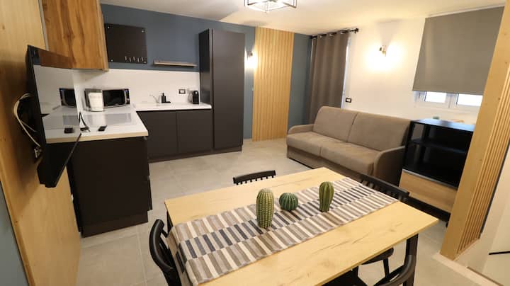 Appartamento In Pieno Centro Con Terrazzo Privato - Trani