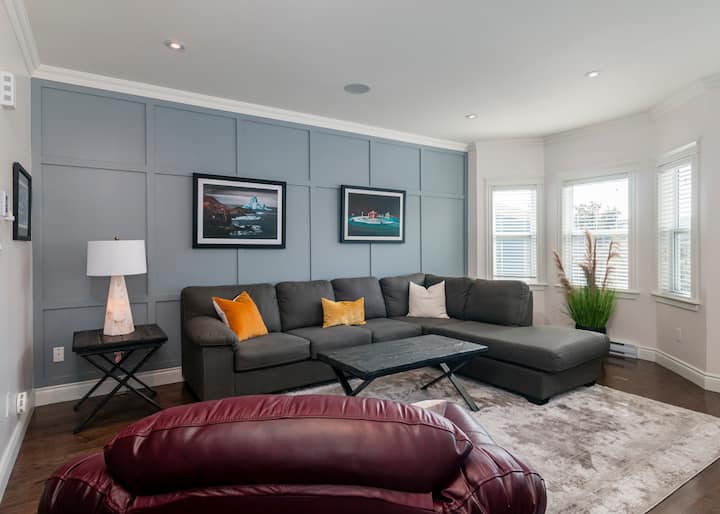 Modern Downtown Two Bedroom Each With Own Ensuite! - 聖約翰