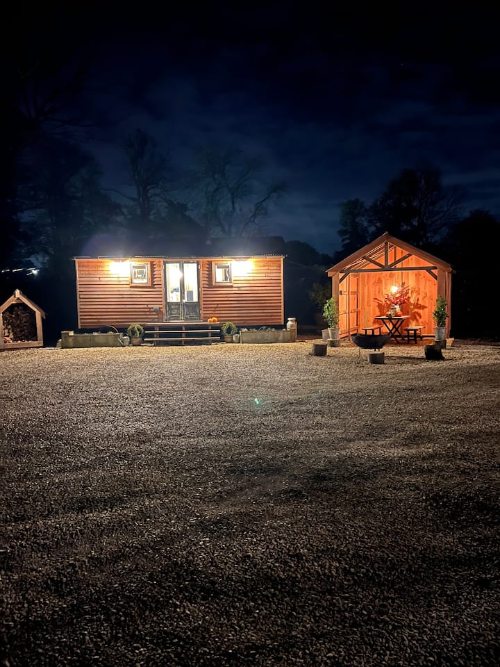 Baytree Shepherds Hut - Hampshire