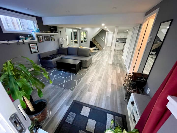 Adorable 1-bedroom Place - Kingston