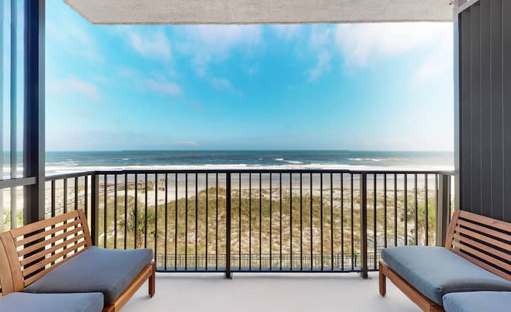 Oceanfront Front Condo On Beach Near Mayo Clinic! - Ponte Vedra Beach, FL