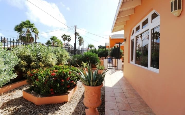 Beautiful House Close To The Beach-8 People - Aruba