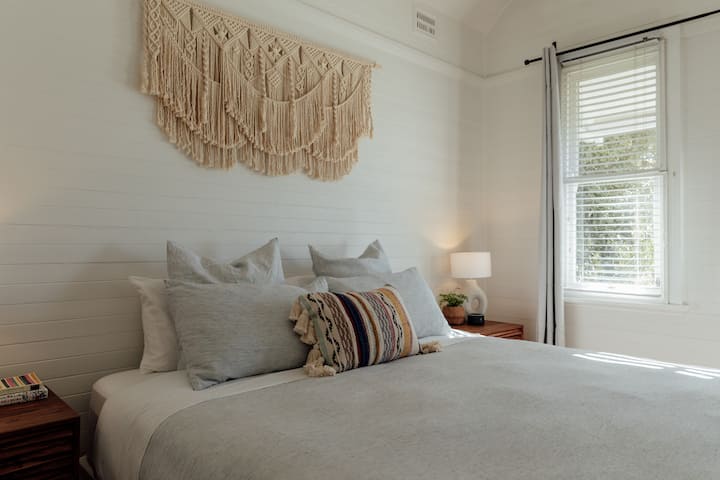 Romantic 1920s Cottage *Cedar Hot Tub* In Katoomba - Katoomba