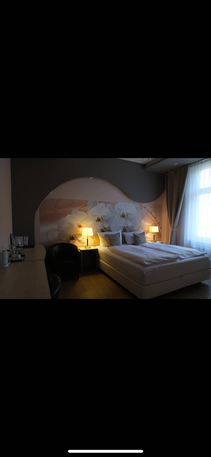 Schönes Hotelzimmer Am T-damm - Teltow