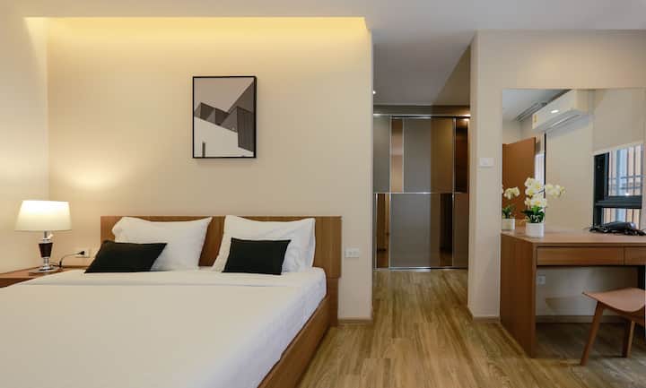 70 Sq.m. 2br/1bath Apartment. 400m From Bts Nana - Tayland