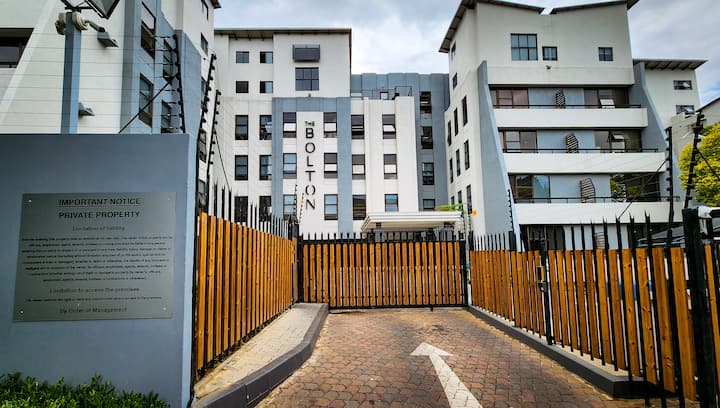 No Loadshedding, Fast Wi-fi Lux Apartment - Johannesburg