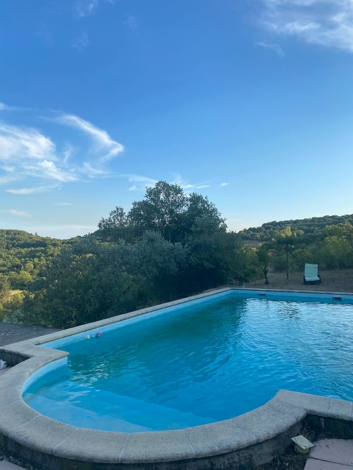 Le Mas St Jean - Lac du Salagou