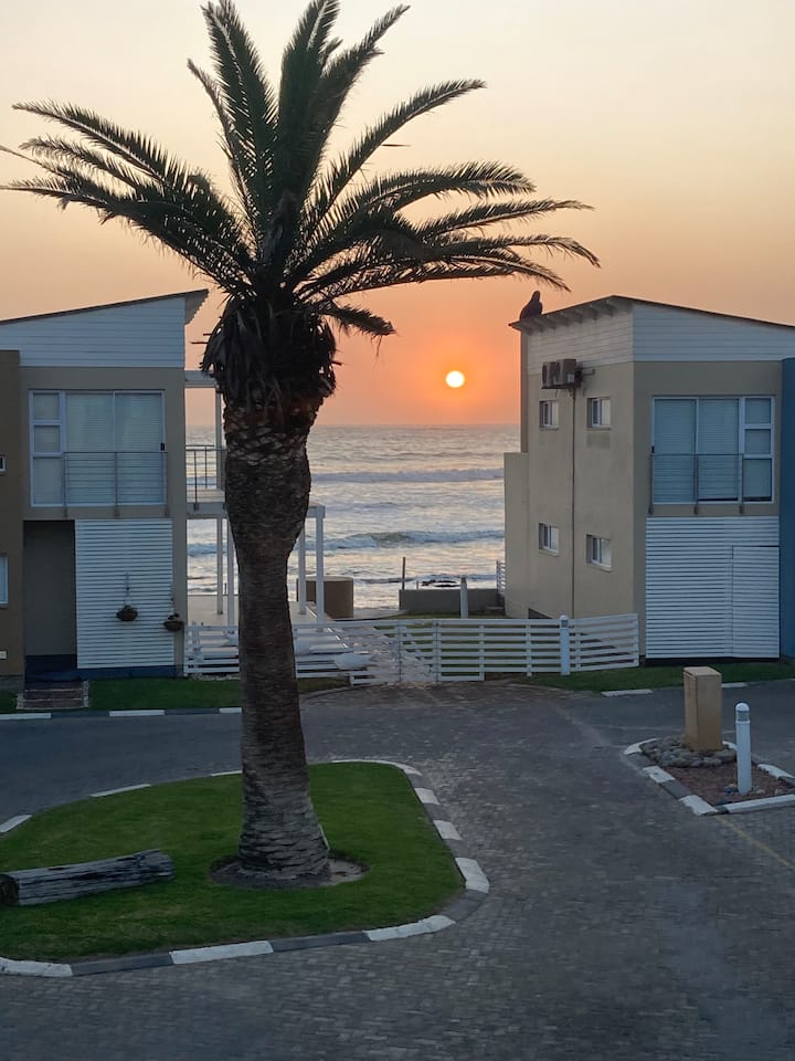 Spacious Waterfront Apartment - Swakopmund