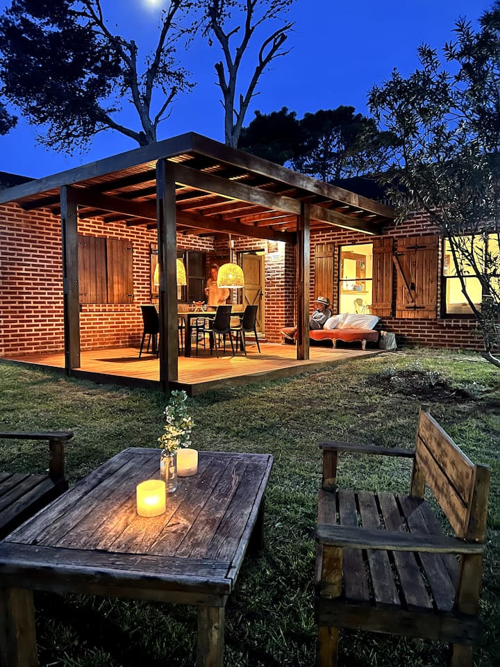 Casa Anaheim. Un Oasis En El Corazón Gesell Norte - Villa Gesell