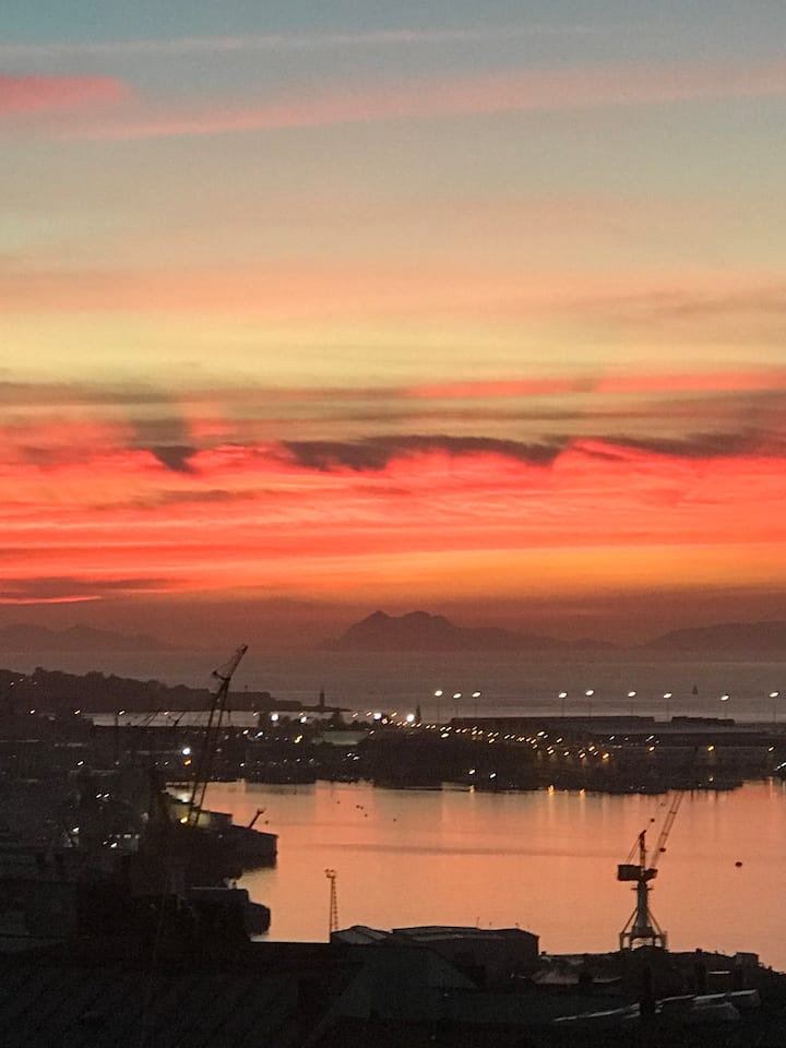 Precioso Apartamento Con Aparcamiento. - Vigo