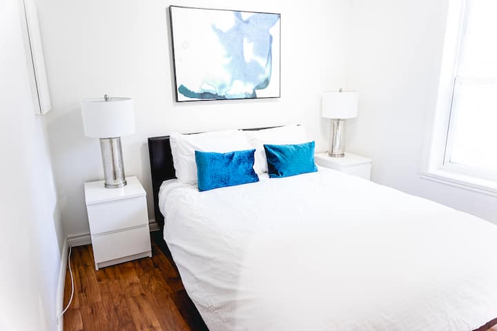 254 2bedrooms * St-roch * Unique * Free Parking - Quebec, Canadá