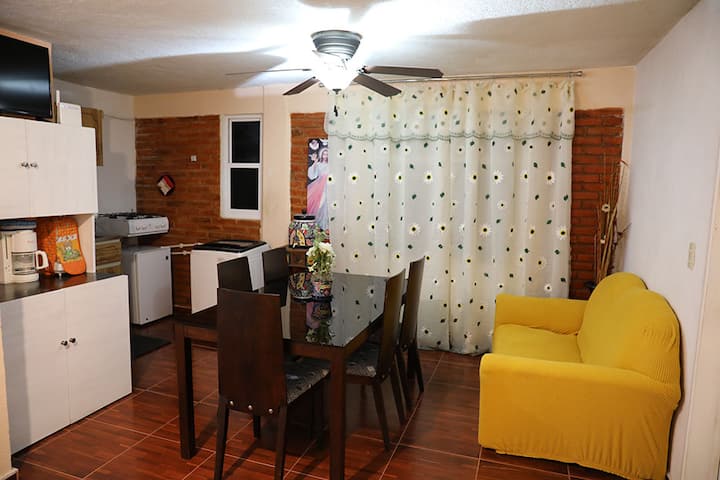 " Bonito Departamento En El Centro De Zimapán " - Querétaro