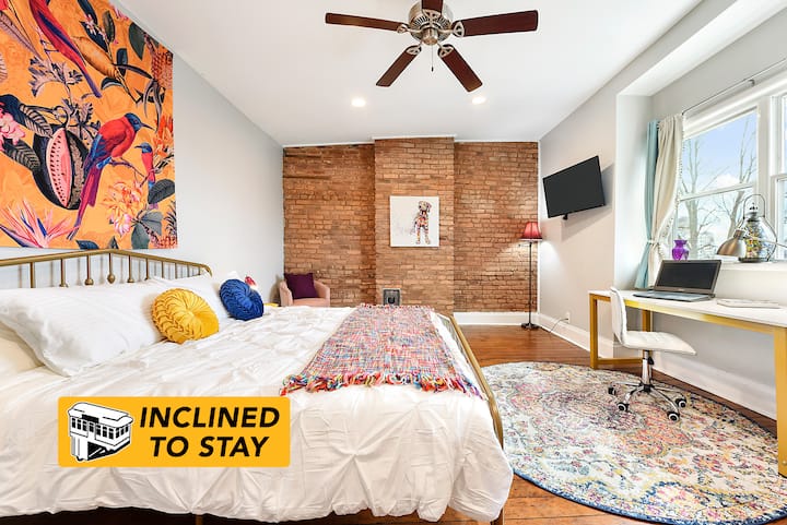 Cheerful Home In A Vibrant, Walkable Area - Pittsburgh, PA