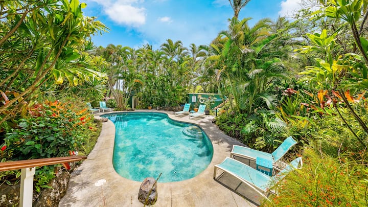 ★Haleakala Cottage - Private Hot Tub, Pool Access - Hawaii