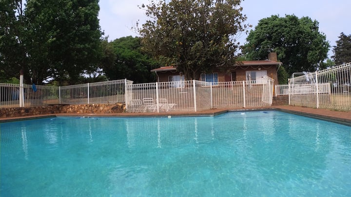 3 Bedroom Farmhouse - Close To Cradle Of Humankind - Magaliesburg