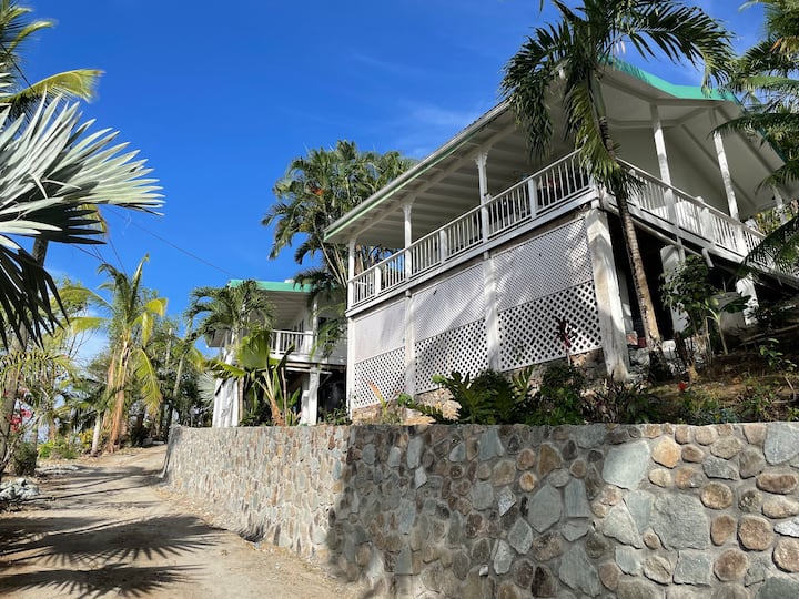 Modern 1 Bed Guesthouse With Pool And Ocean View! - Saint Lucia